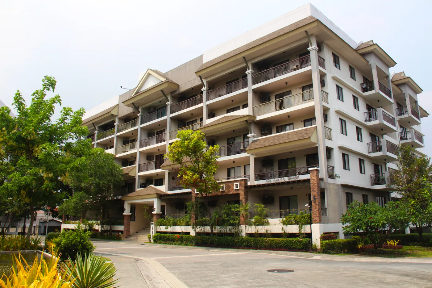 Riverfront Residences | Pasig | Official DMCI Homes